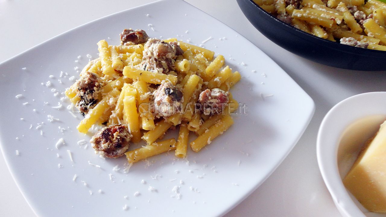 Mezzani Tagliati Salsiccia e Ricotta - Cucina per Te